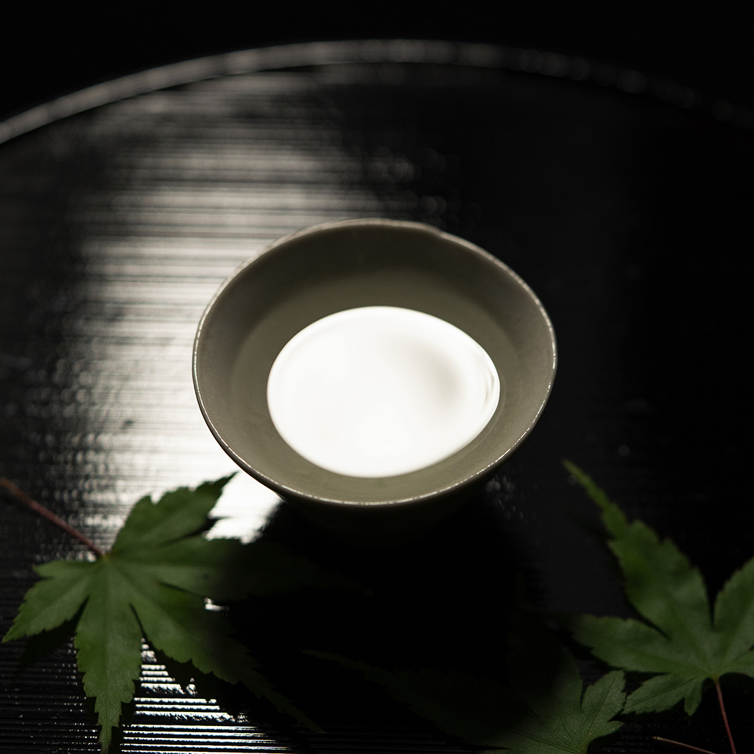 Hakuro: One of the 24 Seasons of the Luna Calendar | Hasegawa Eiga - sake